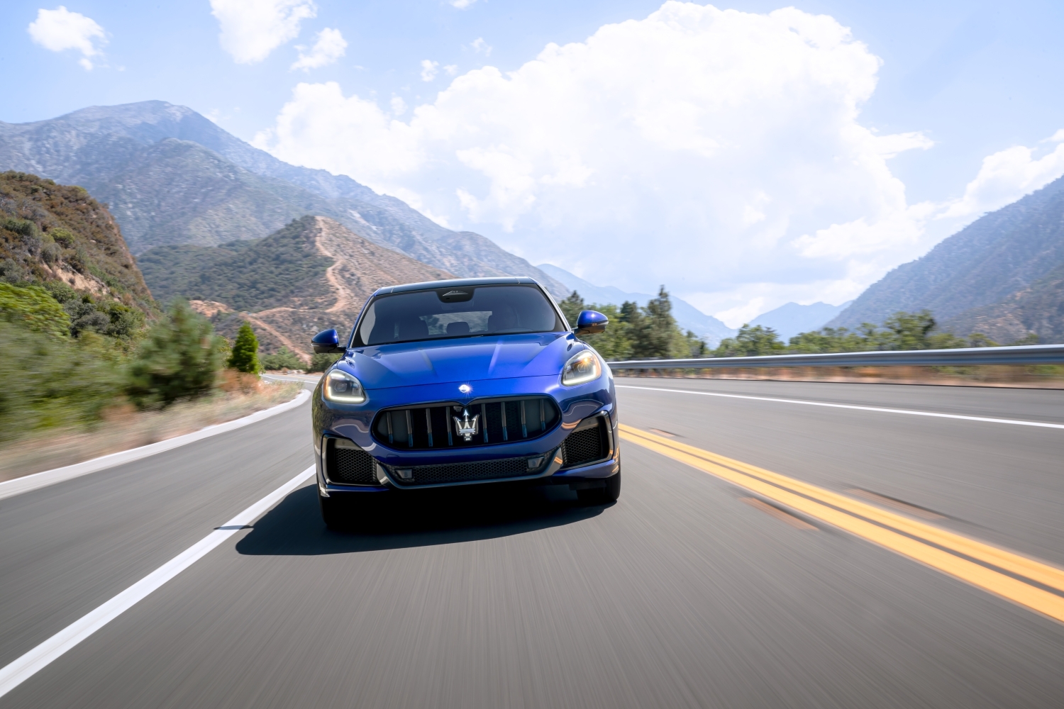 Affluence with an Edge: The 2023 Maserati Grecale Modena Dazzles on all ...